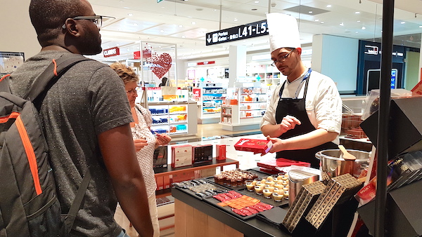 Retailtainment Maxim’s & Kusmi Tea - LBL Travel Retail